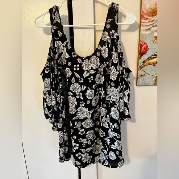 torrid | Tops | Torrid Black And White Floral Cold Shoulder Blouse ...